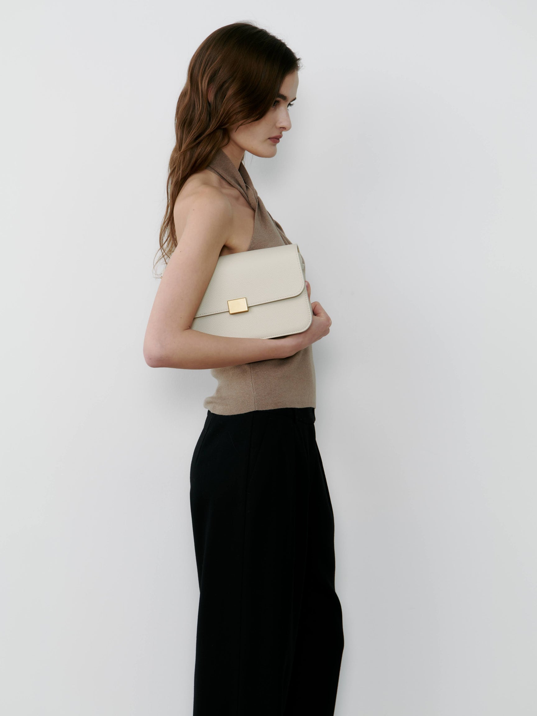 THE CLASSIC SHOULDER BAG - CREAM PEBBLE – THE CURATED