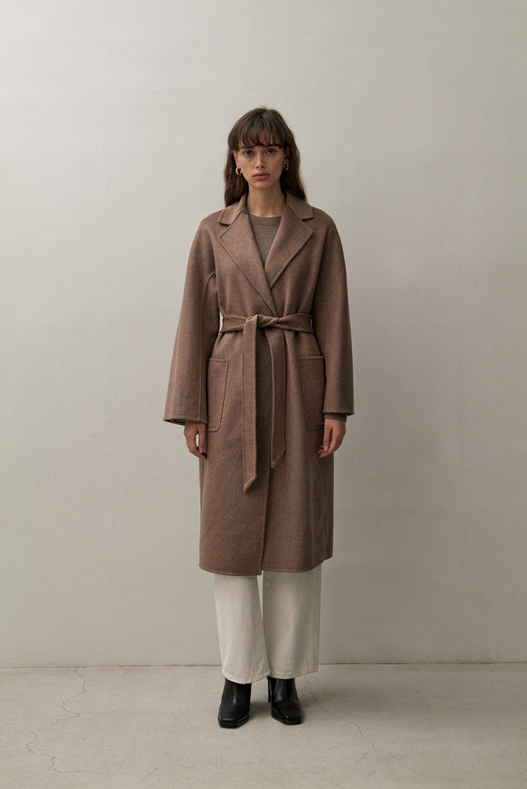 THE CLASSIC COAT – THE CURATED